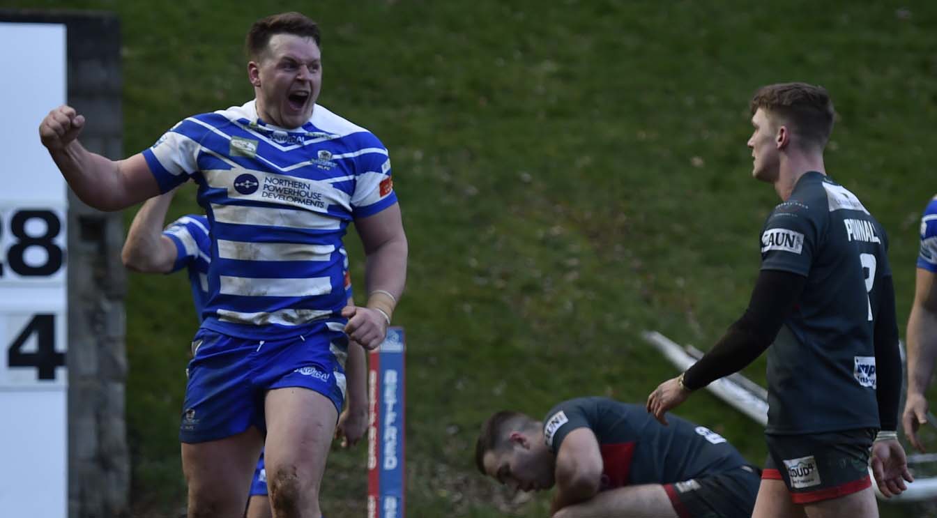 4) Champ. Halifax v Leigh. Halifax’s Ed Barber who scored winning try ...