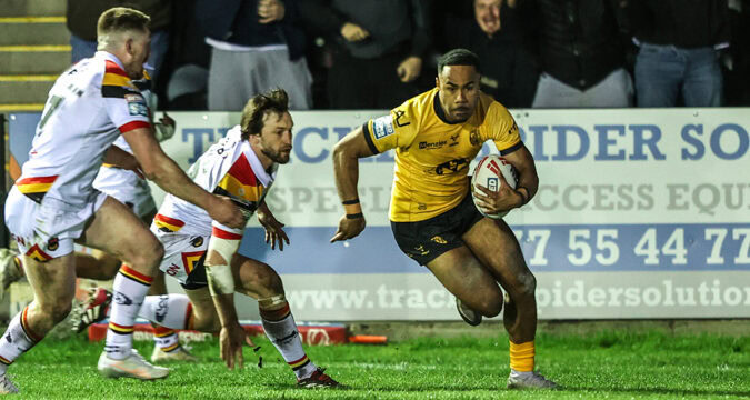 Ryan Carr gives latest on Jason Qareqare future at Castleford Tigers ...